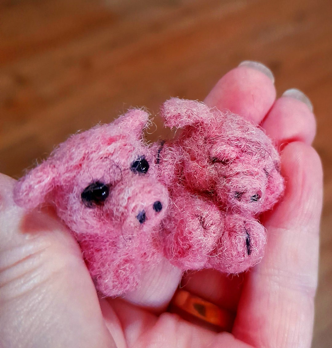 Needlefelt Tiny Weeny Pink Piggies, Miniatures - Etsy