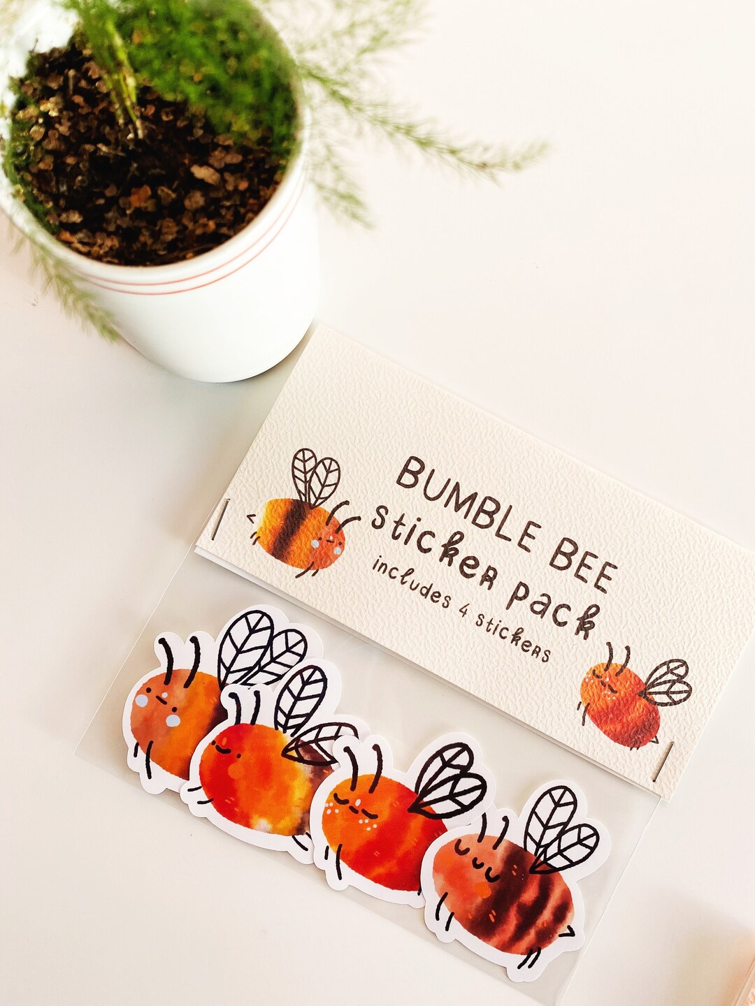 Bumble Bee Sticker Pack / Cute and Kawaii Animal Stickers - Etsy
