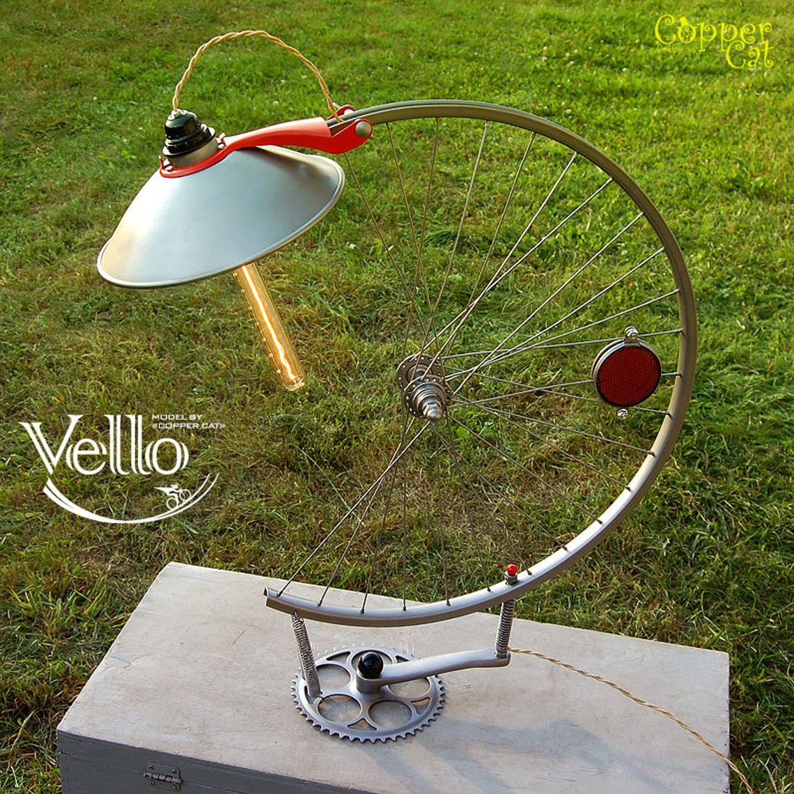 Bicycle Wheel Desk Lamp «vello» by Copper Cat Art Group Steampunk ...