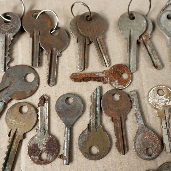 Old Fashioned Keys - Etsy