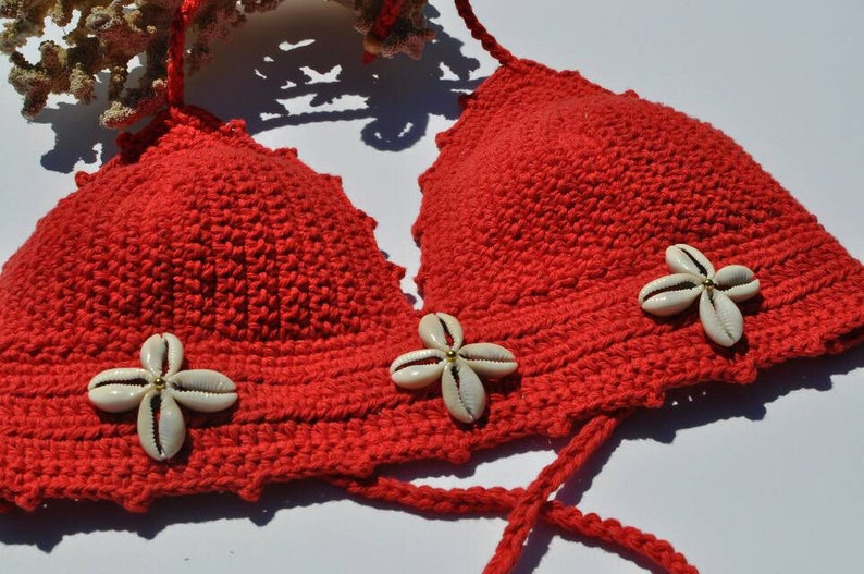 Red cowrie flower top | Etsy