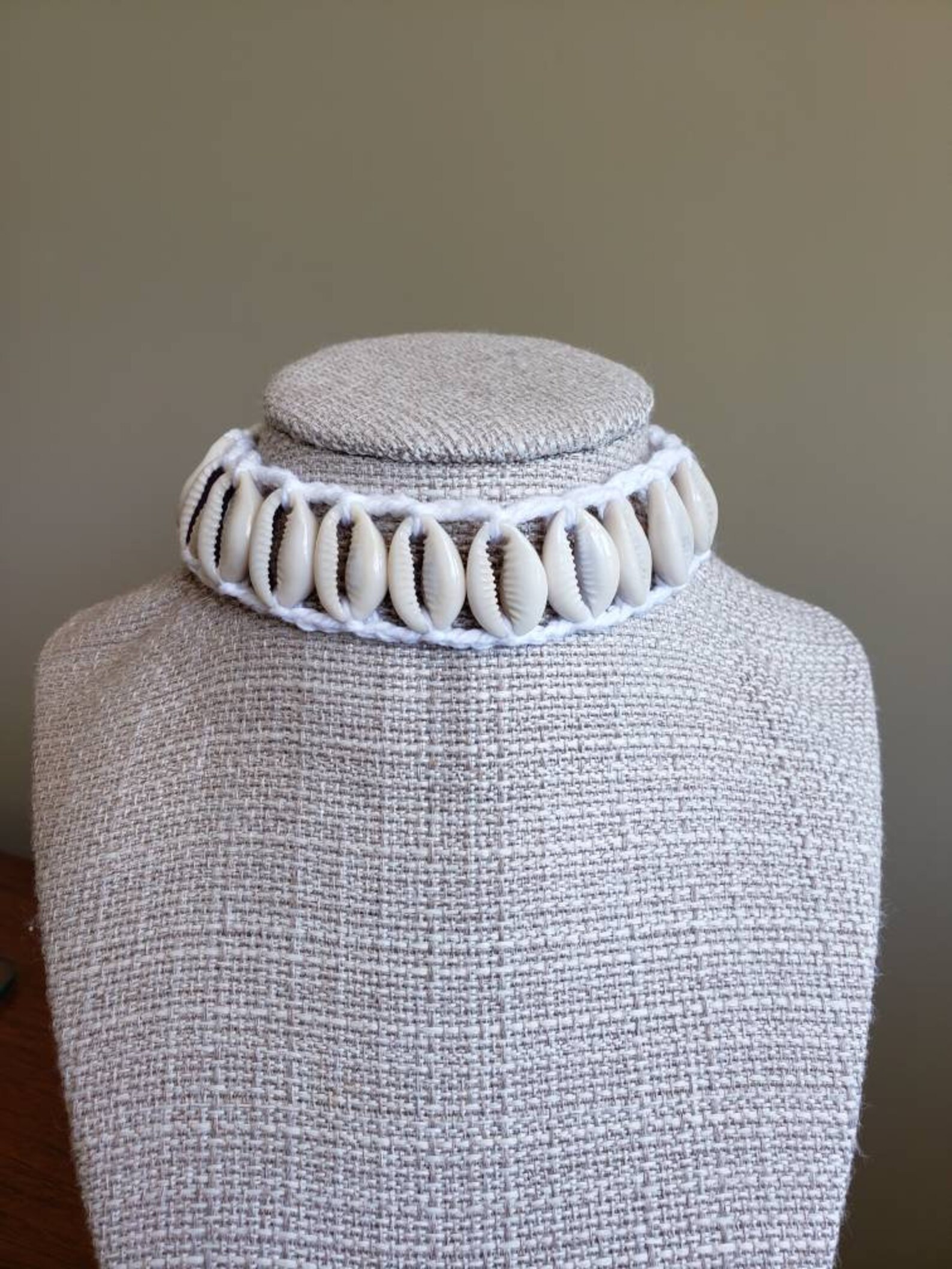 Cowrie Shell Choker White - Etsy