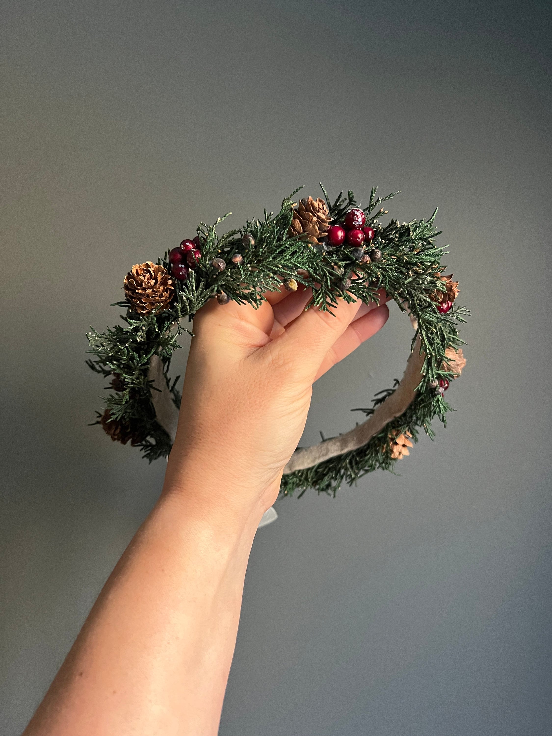 Christmas Flower Crown: Juniper, Red Berries & Pinecones - Etsy