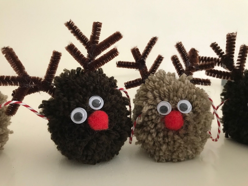 Christmas Reindeer Pom Pom Garland | Etsy