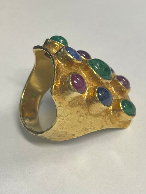 18K gold ring by Ed Wiener with cabochon emeralds, ru… - Gem