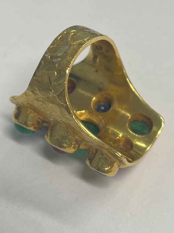 18K gold ring by Ed Wiener with cabochon emeralds, ru… - Gem