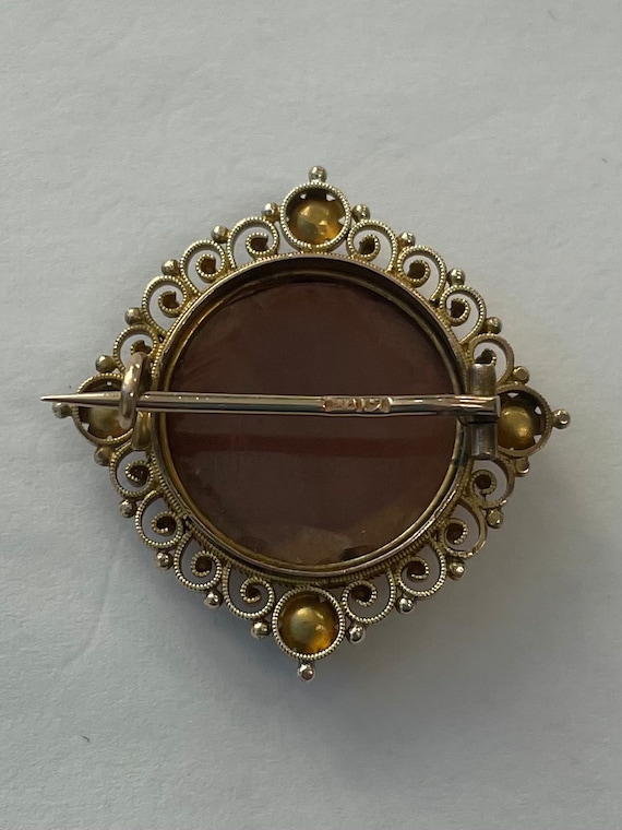 14K filigree edged shell cameo brooch - Gem