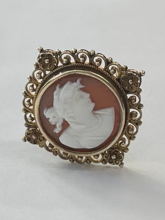 14K filigree edged shell cameo brooch - Gem