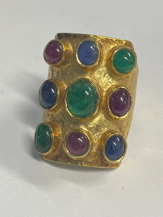 18K gold ring by Ed Wiener with cabochon emeralds, ru… - Gem
