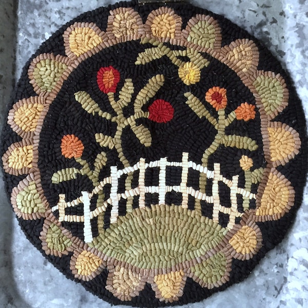 Primitive Wool Flower Pattern - Etsy