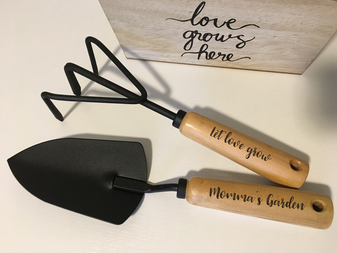 Personalized Garden Tool Set Engraved Trowel & Cultivator - Etsy.de