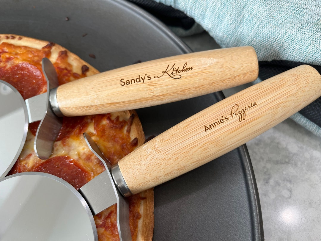 Personalized Pizza Cutter | Personalized Kitchenware | Pizzeria Gifts ...