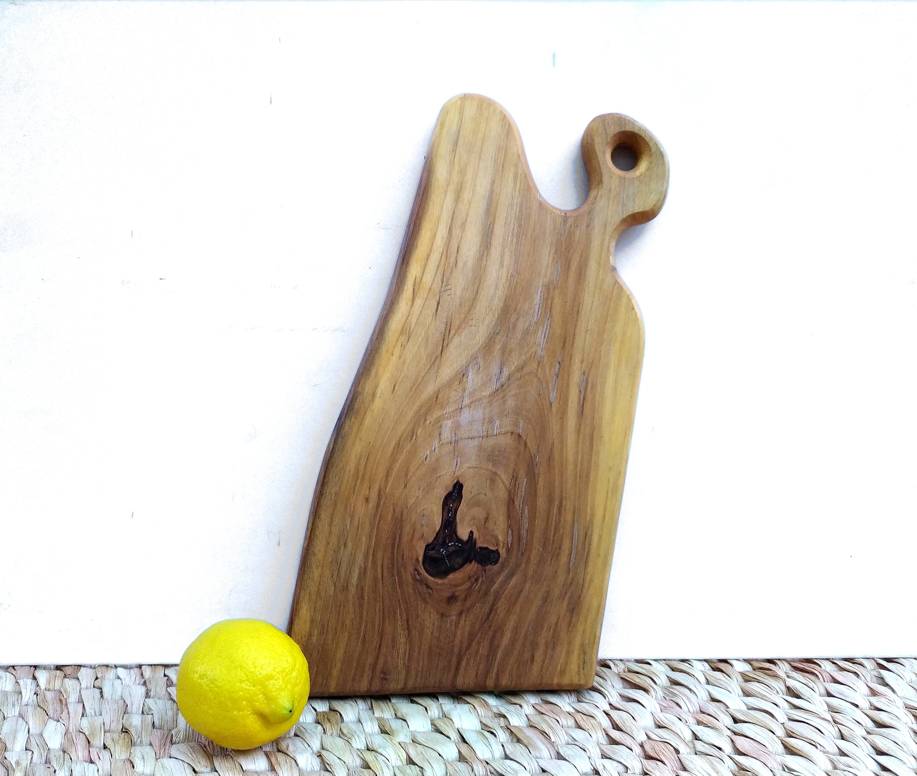 Handmade Walnut Large Solid Cutting Board With Handle. - Etsy