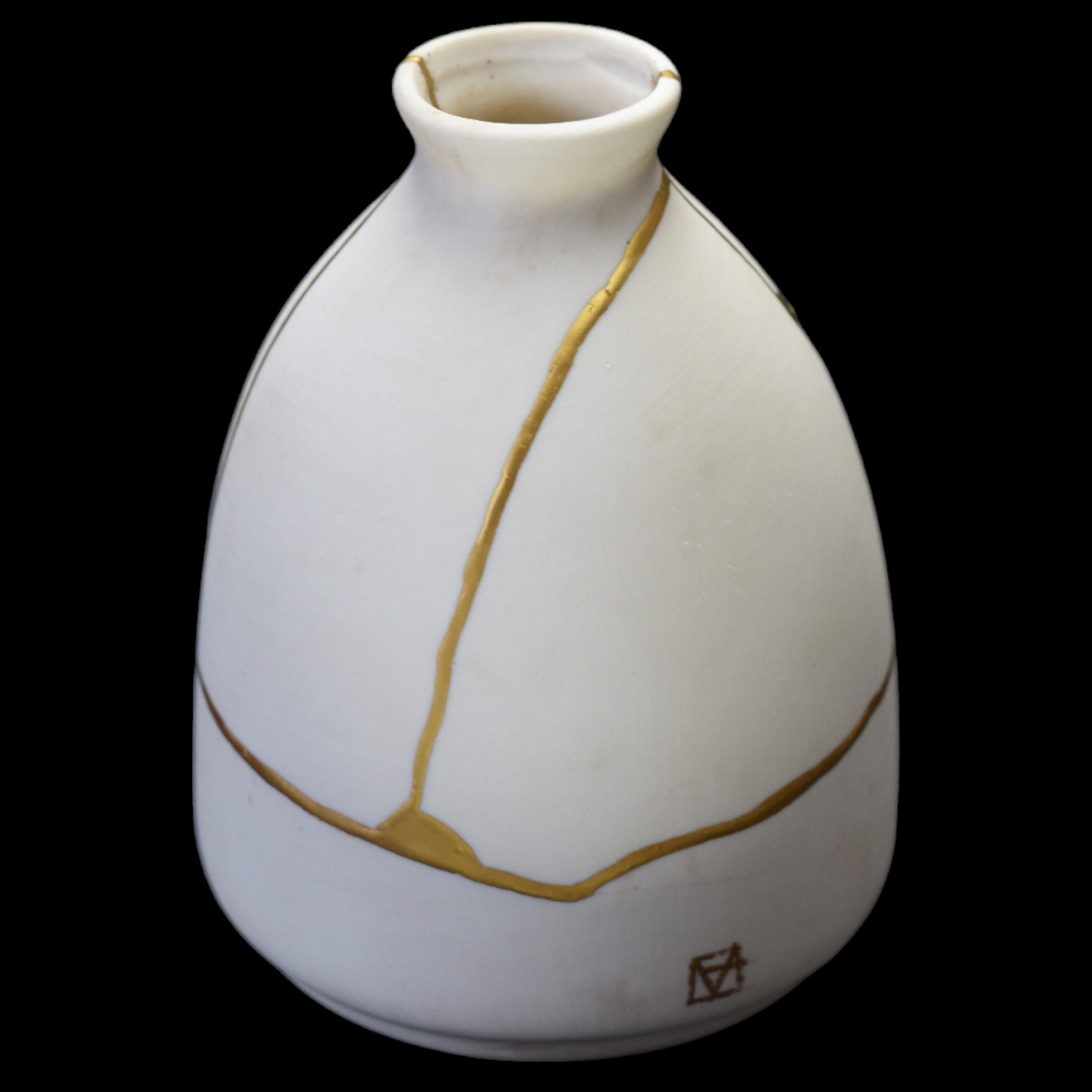 REAL GOLD KINTSUGI White Vase With Gold Palmettes - Etsy