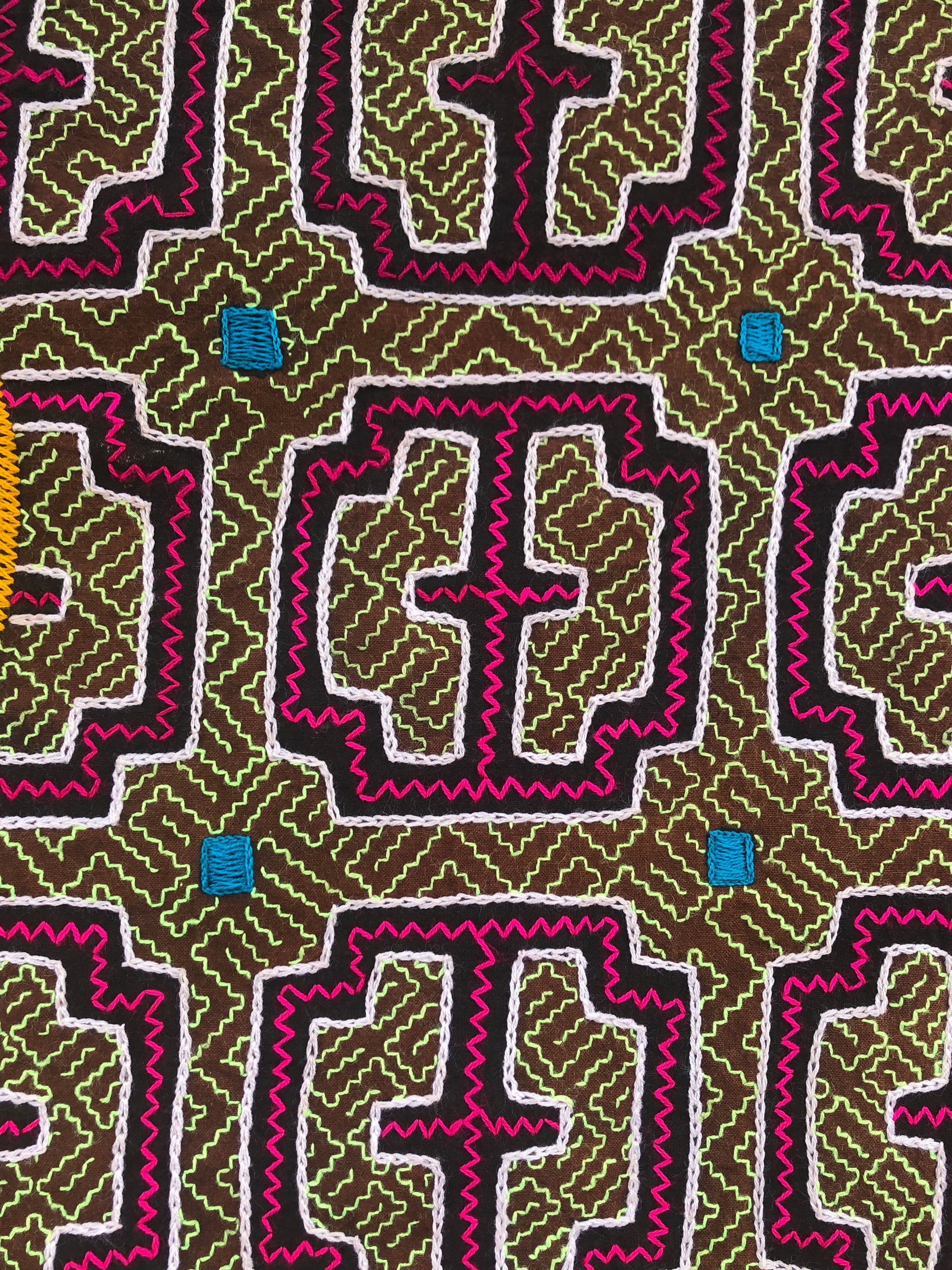 4 Snakes Shipibo Altar Cloth - Etsy