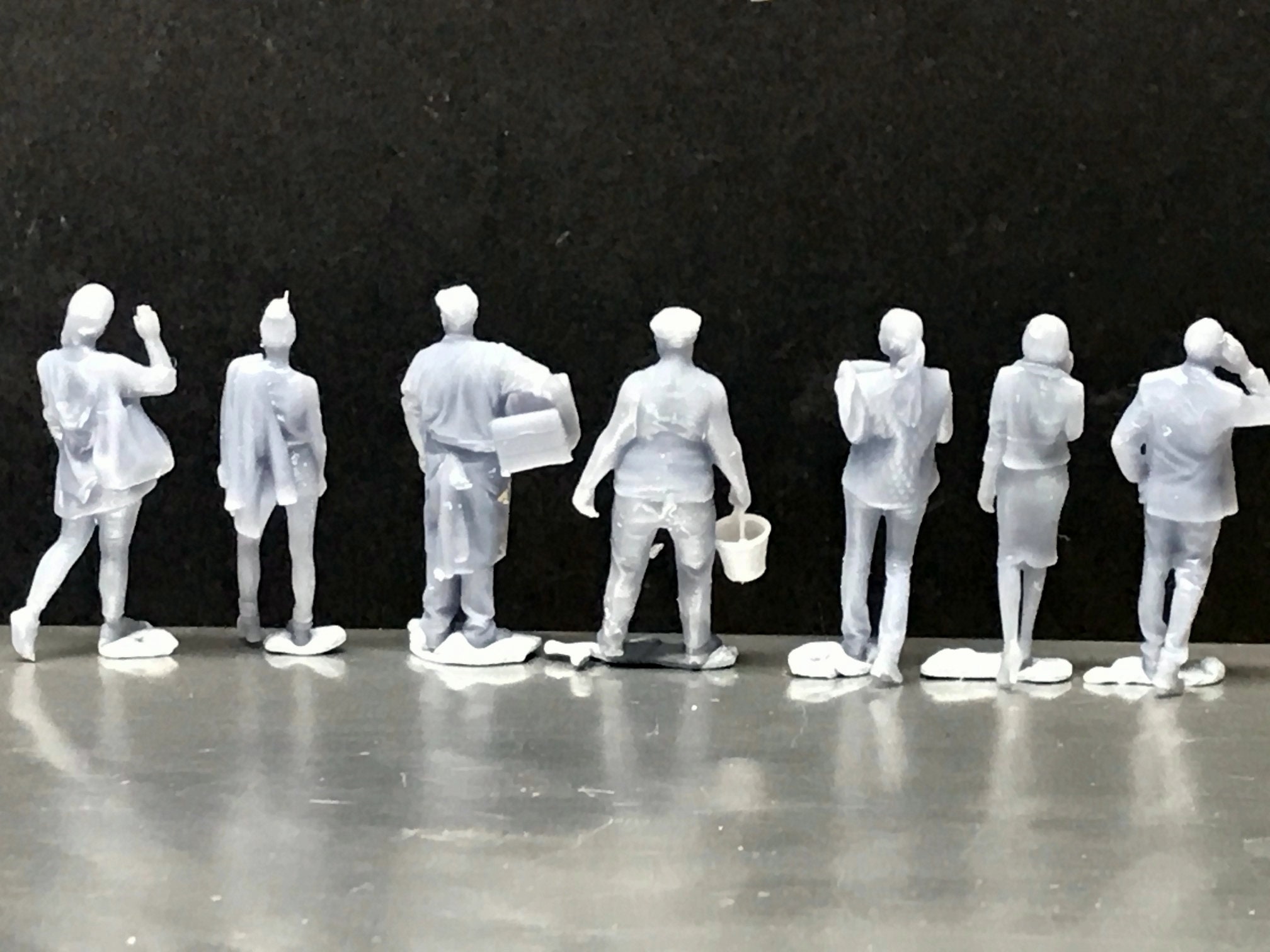 1:64 Scale Miniature People - Resin / Unpainted - Great for Dioramas ...