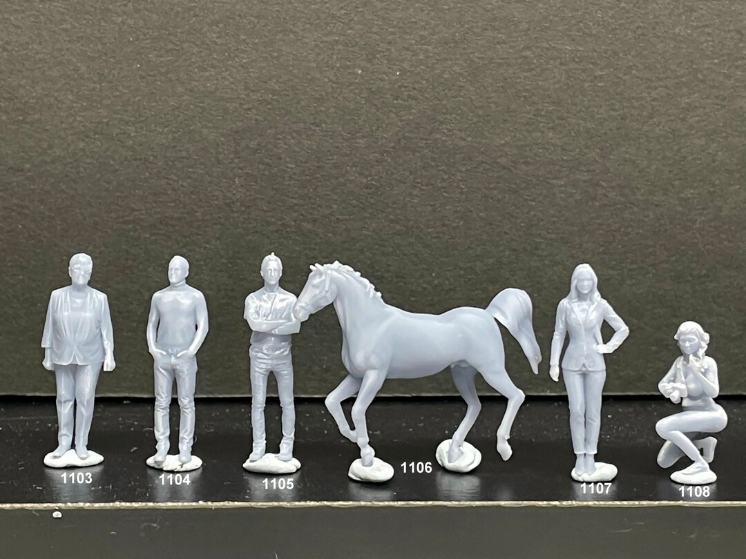 1:64 Miniature Human Figures Resin / Unpainted Great for Dioramas / Hot ...