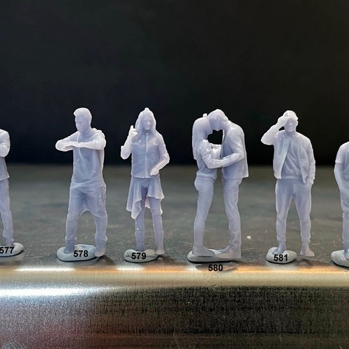 1:64 Miniature Human Figures Resin / Unpainted Great for - Etsy