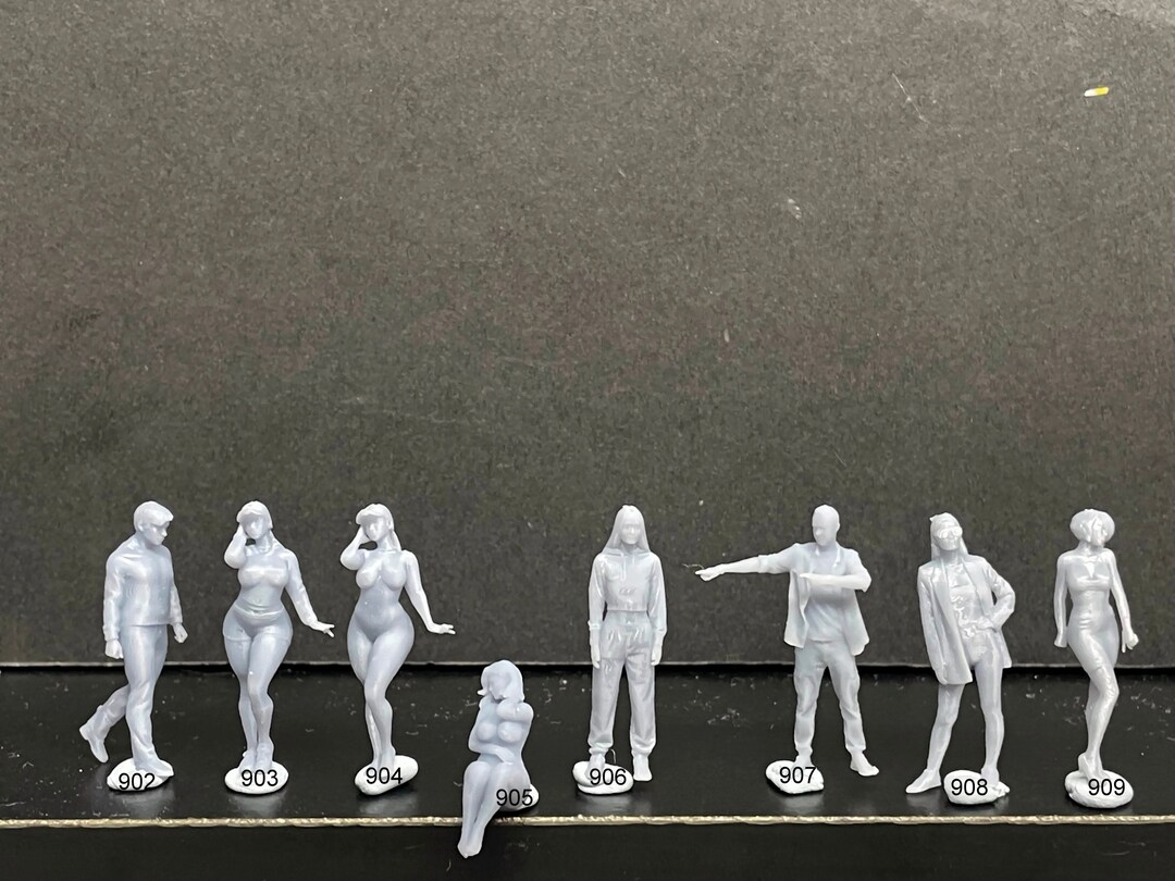 1:64 Miniature Human Figures Resin / Unpainted Great for Dioramas / Hot ...