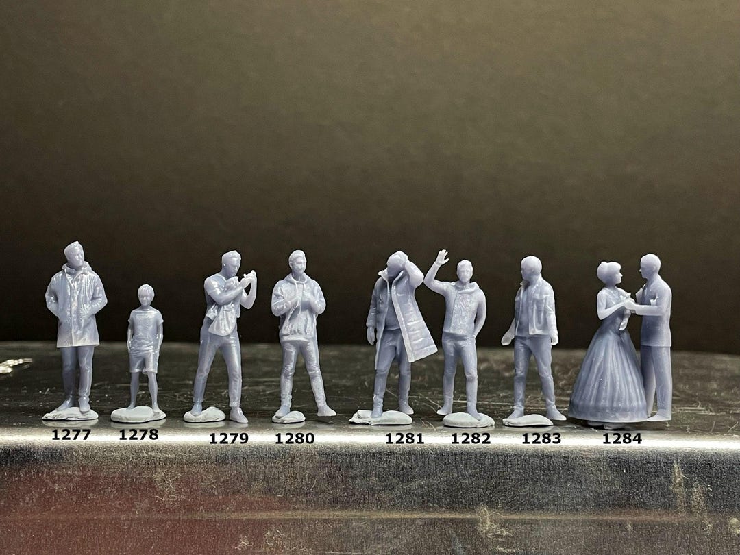 Double G 1:64 Miniature Human Figures - Unpainted - Great for Dioramas ...