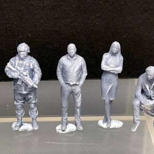1:64 Miniature Human Figures Resin / Unpainted Great for Dioramas / Hot ...
