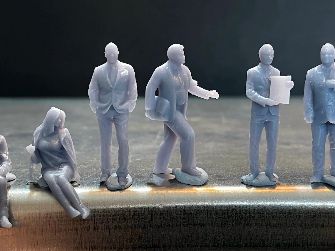 1:64 Miniature Human Figures - Resin / Unpainted - Great for Dioramas ...