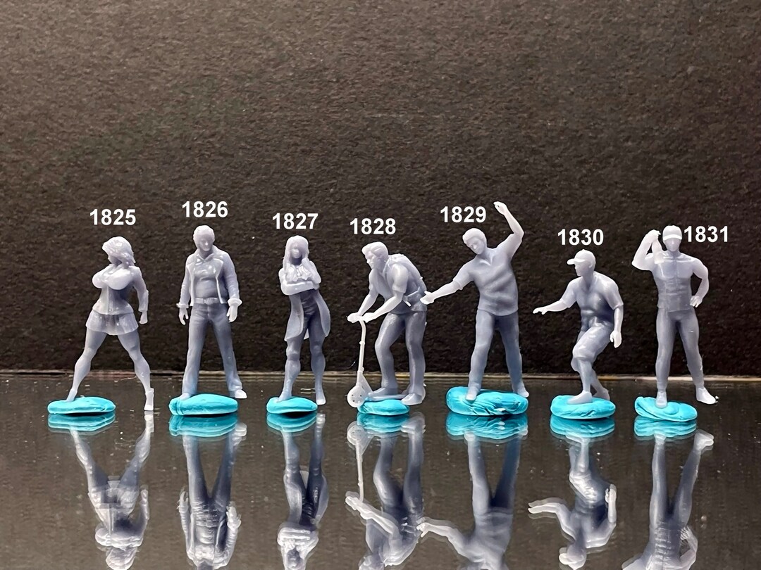 1:64 Miniature Human Figures Resin / Unpainted Great for Dioramas / Hot ...