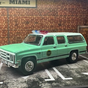 1-64 Scale / S-scale 1990 Chevy Suburban K20 Scottsdale - Great for ...