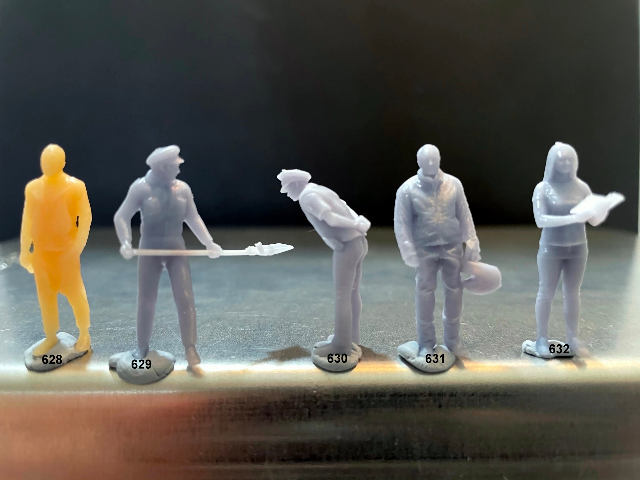 1:64 Miniature Human Figures Resin / Unpainted Great for - Etsy