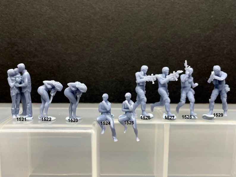 1:64 Miniature Human Figures Resin / Unpainted Great for - Etsy