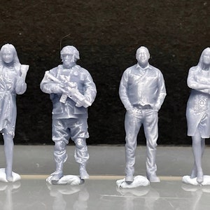 1:64 Miniature Human Figures Resin / Unpainted Great for Dioramas / Hot ...
