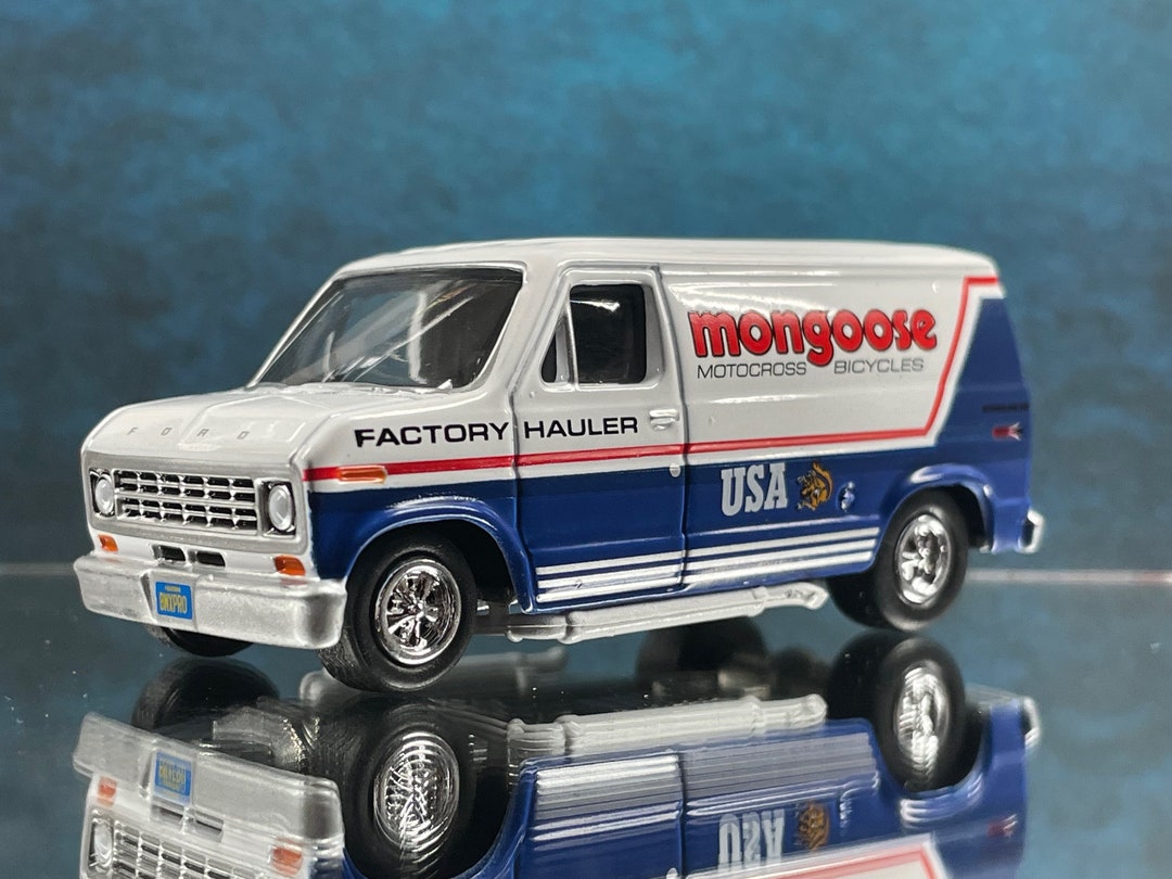 1-64 Scale / S-scale 1976 Ford Econoline Van Factory Hauler great for ...