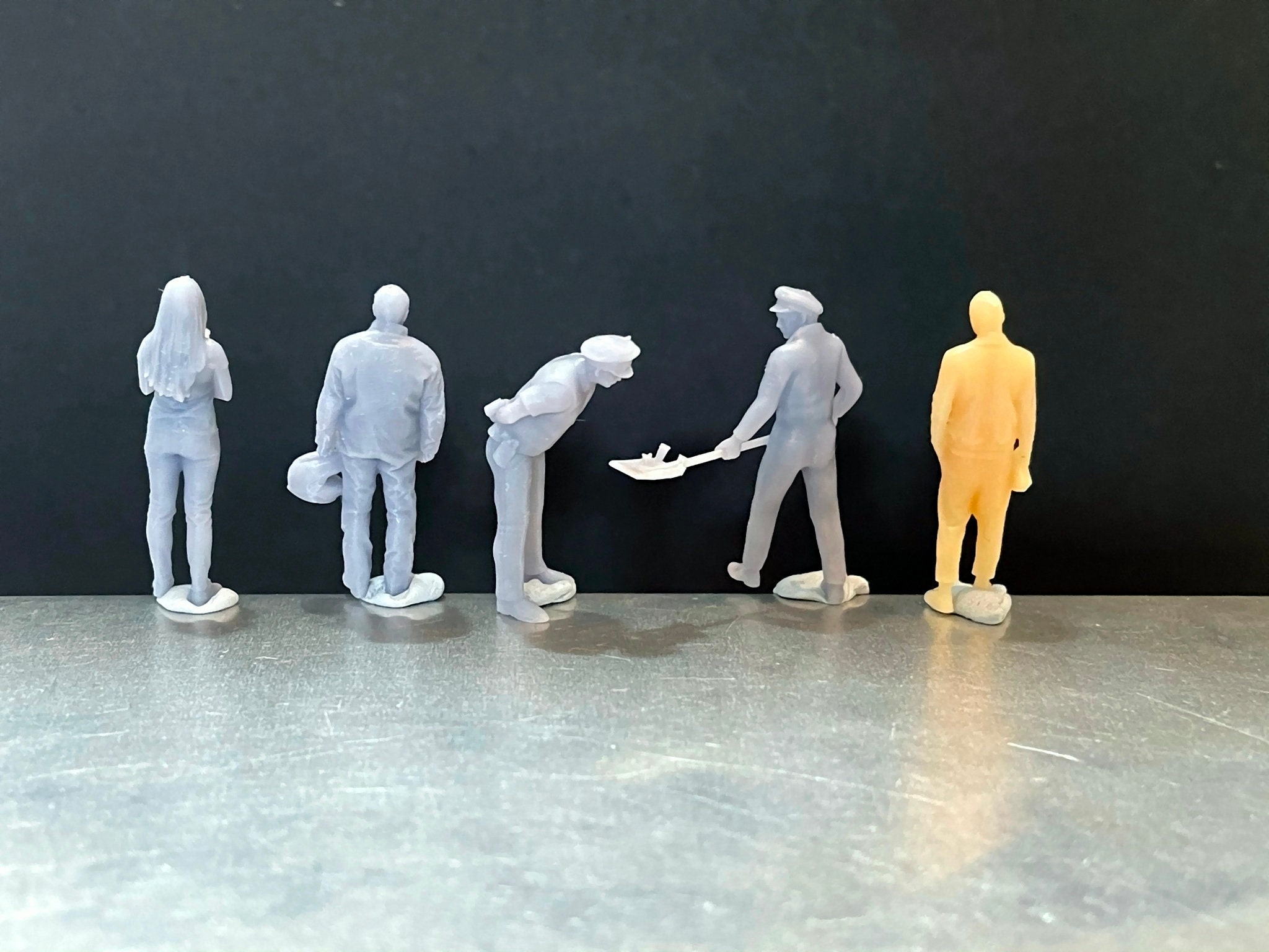 1:64 Miniature Human Figures Resin / unpainted great for | Etsy