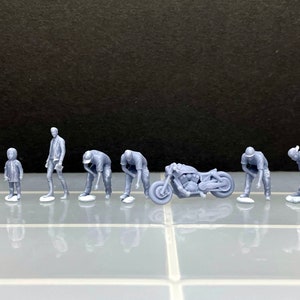 1:64 Miniature Human Figures Resin / Unpainted Great for Dioramas / Hot ...