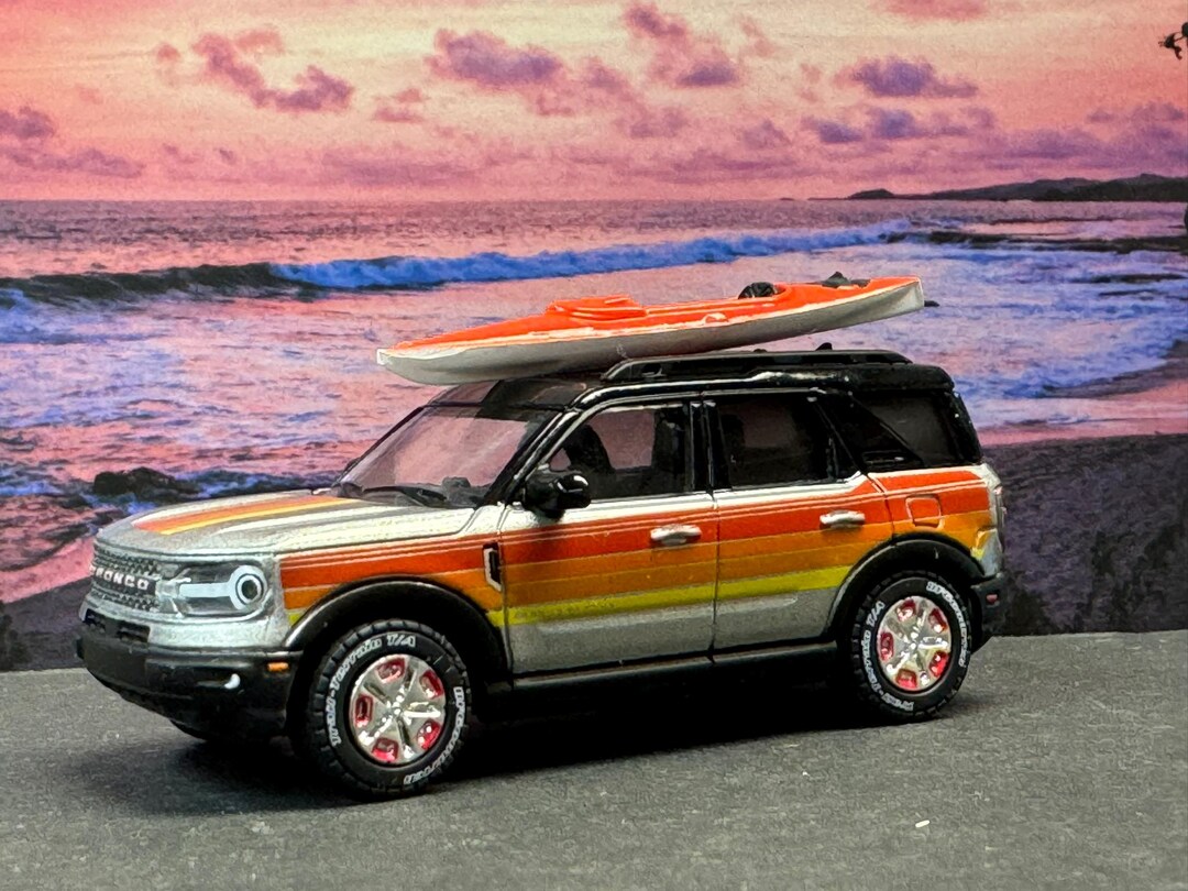 1-64 Scale / S-scale 2022 Ford Bronco Sport With Canoe - Great for ...