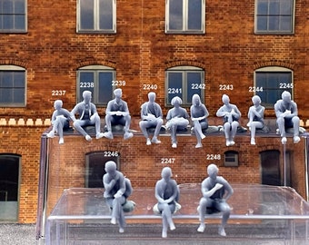 1:64 Miniature Human Figures Resin / Unpainted Great for Dioramas / Hot ...