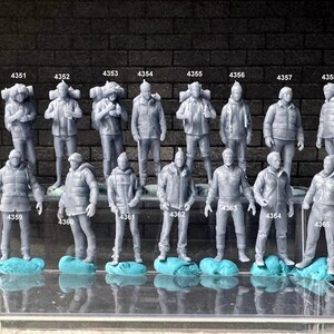 1:64 Miniature Human Figures Resin / Unpainted Great for Dioramas Hot ...