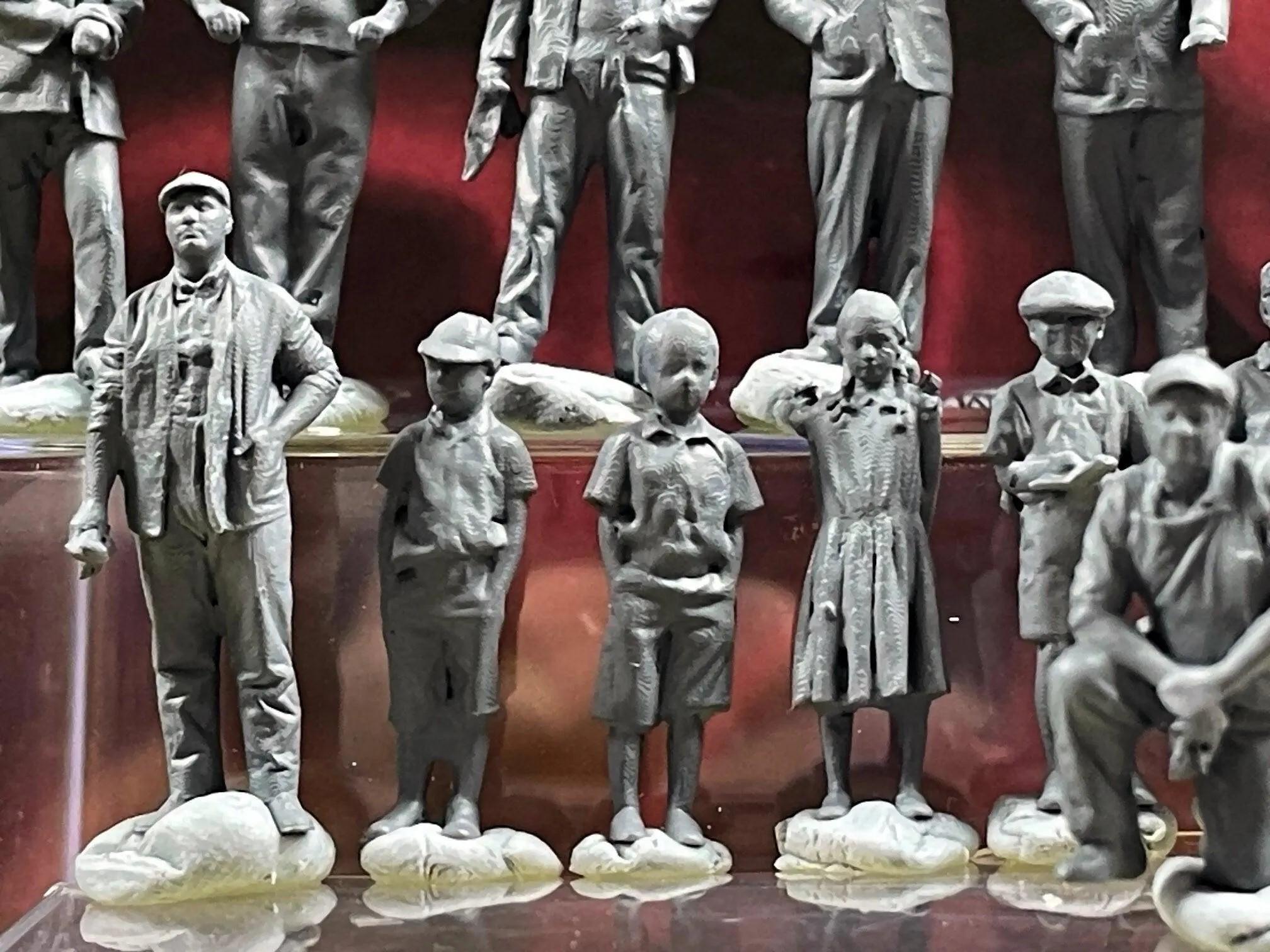 1:64 Miniature Human Figures - Resin / Unpainted - Great for Dioramas ...