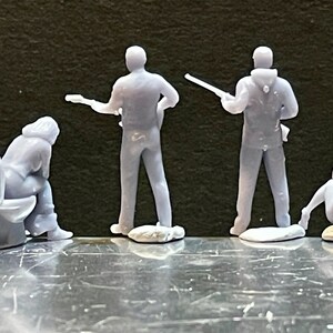 1:64 Miniature Human Figures Resin / Unpainted Great for Dioramas / Hot ...
