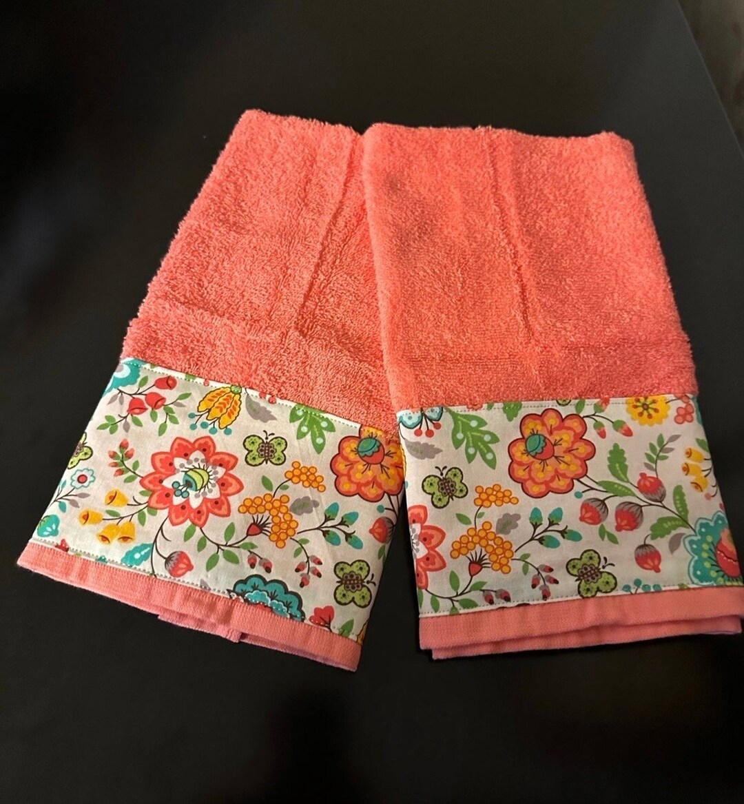 Pretty Floral Hand Towels 2 Pieces New - Etsy