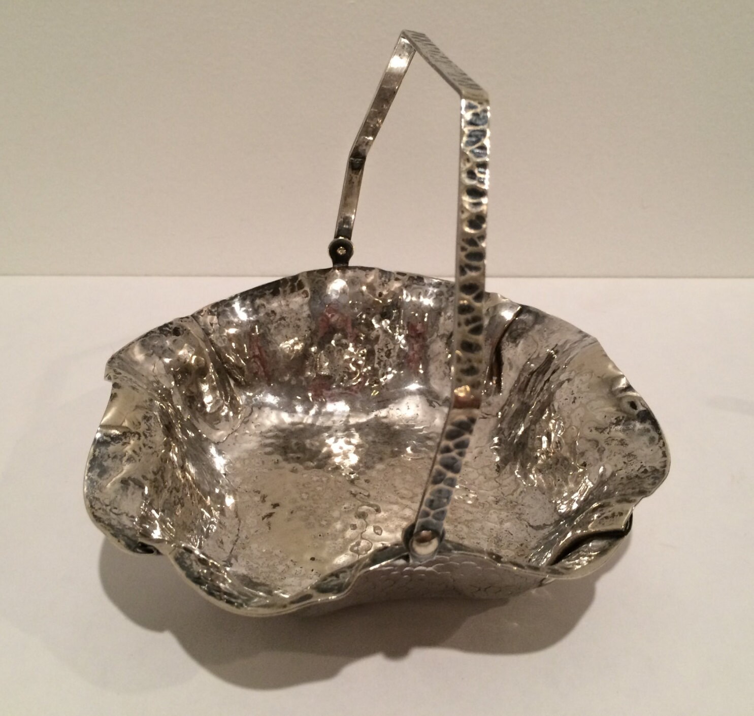 Bernard Rice and Sons 1920s Silver plate Basket hammered | Etsy