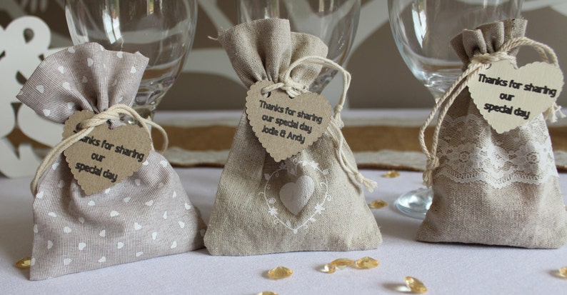 Rustic / Lace / Hessian Favour Bags With a Personalised Tag - Etsy
