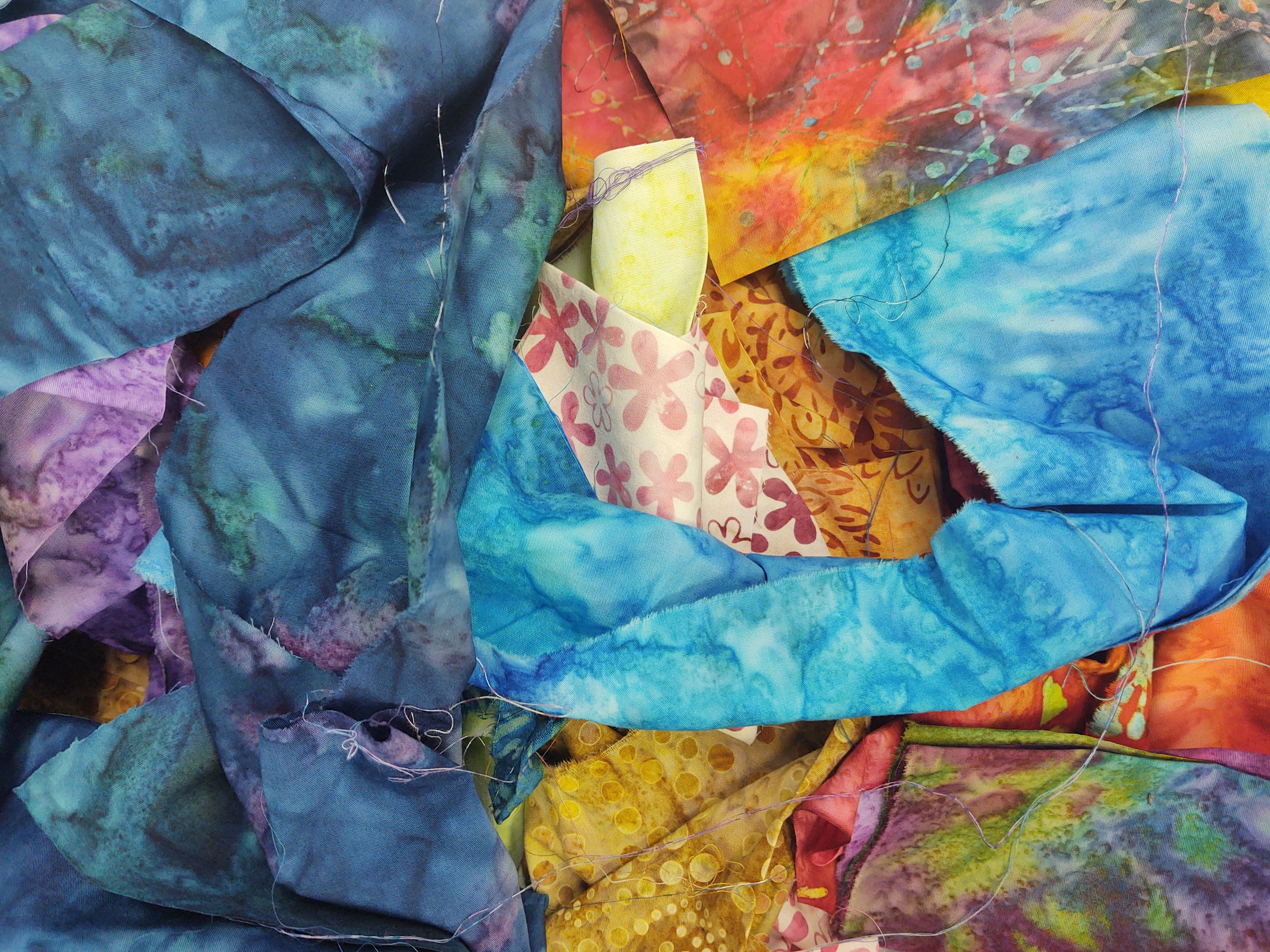 1 Pound Scrap Bag Lunn Fabrics Batiks & Hand Paints Mixed - Etsy