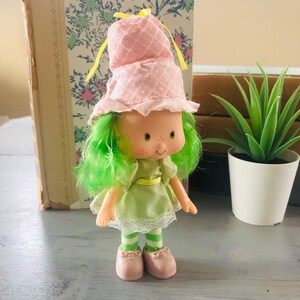 35th Anniversary Lime Chiffon Doll | Vintage Style Re-issue Strawberry ...