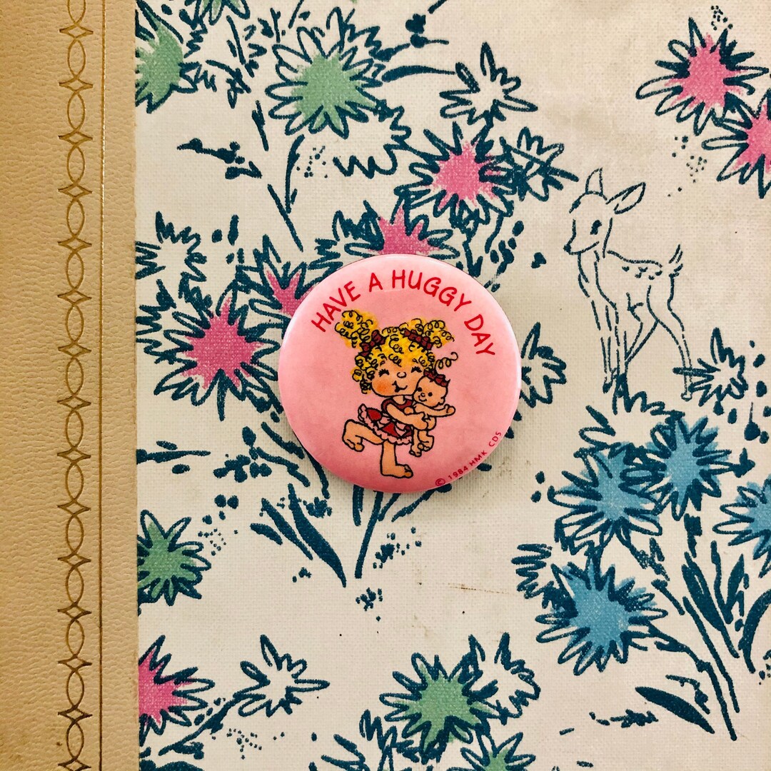 Vintage 1980's Hugga Bunch Pin Vintage Hugga Bunch Button Pin Retro ...