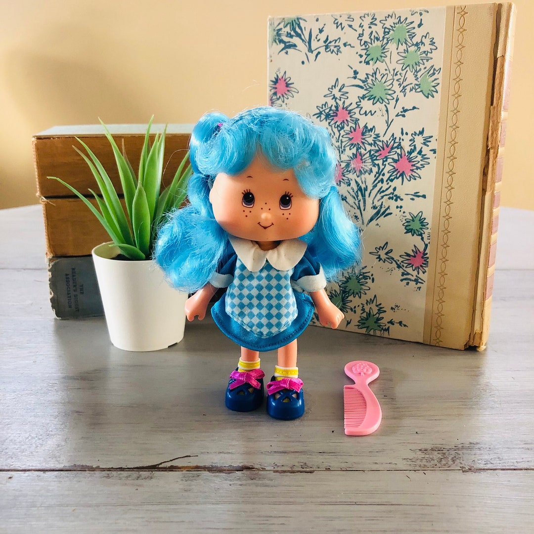 Vintage 1990's THQ Blueberry Muffin Doll | Retro 1991 THQ Strawberry ...