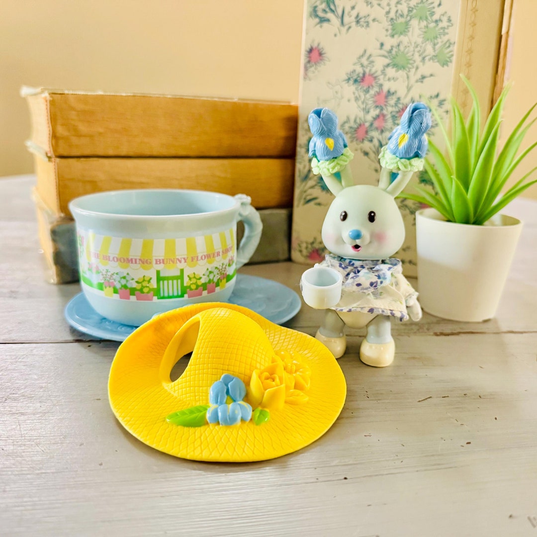 Vintage 1990's Tea Bunnies Iris Bouquet and Blooming Bunny Flower Shop ...