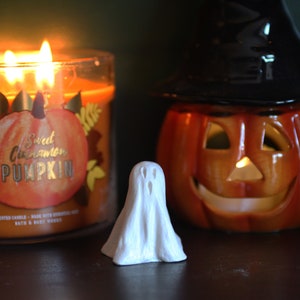 Mini Ghost Figurines Pack of 3 - Etsy UK