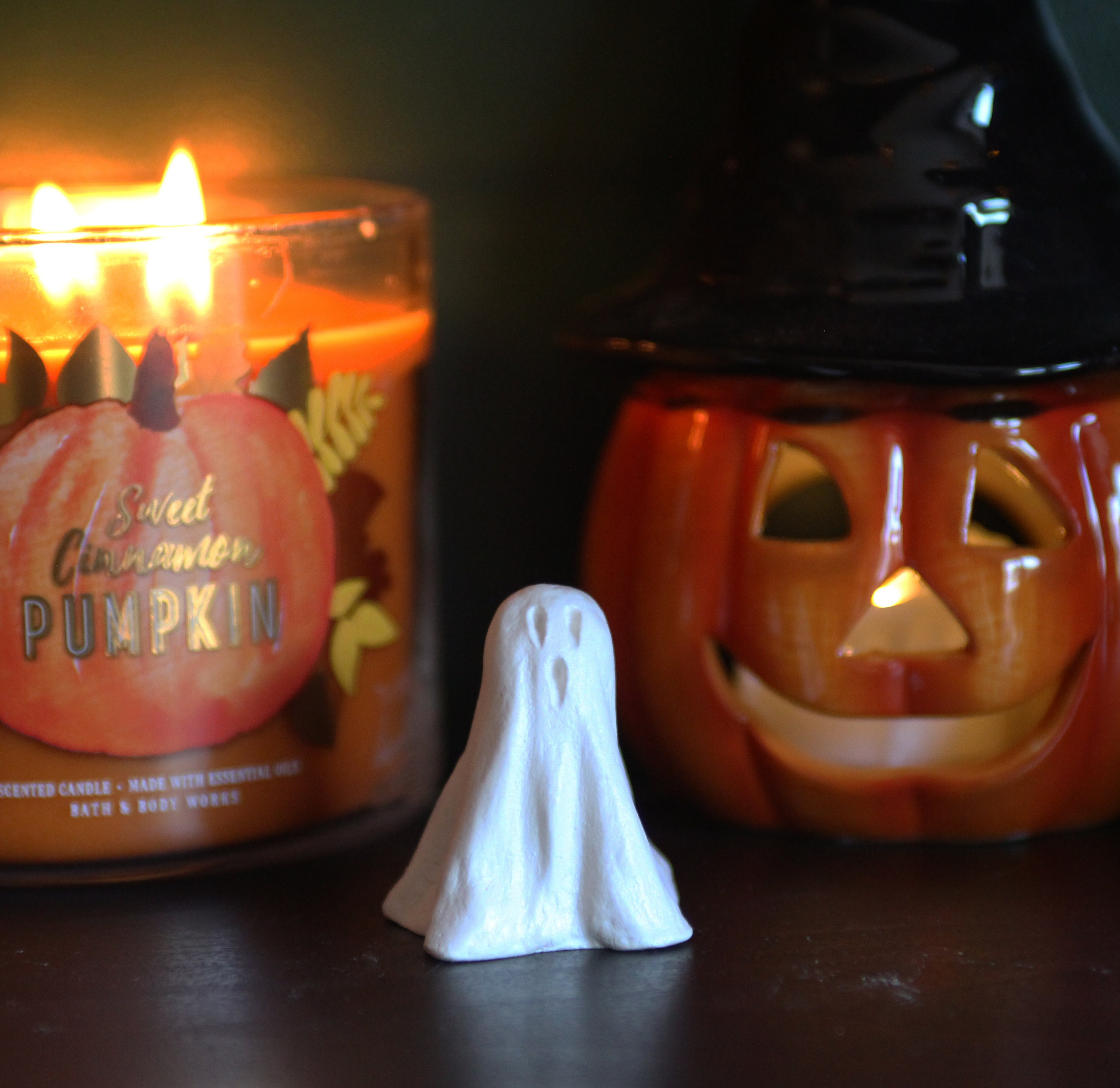 Mini Ghost Figurines pack of 3 | Etsy