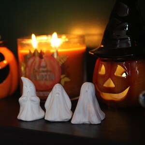 Mini Ghost Figurines Pack of 3 - Etsy UK
